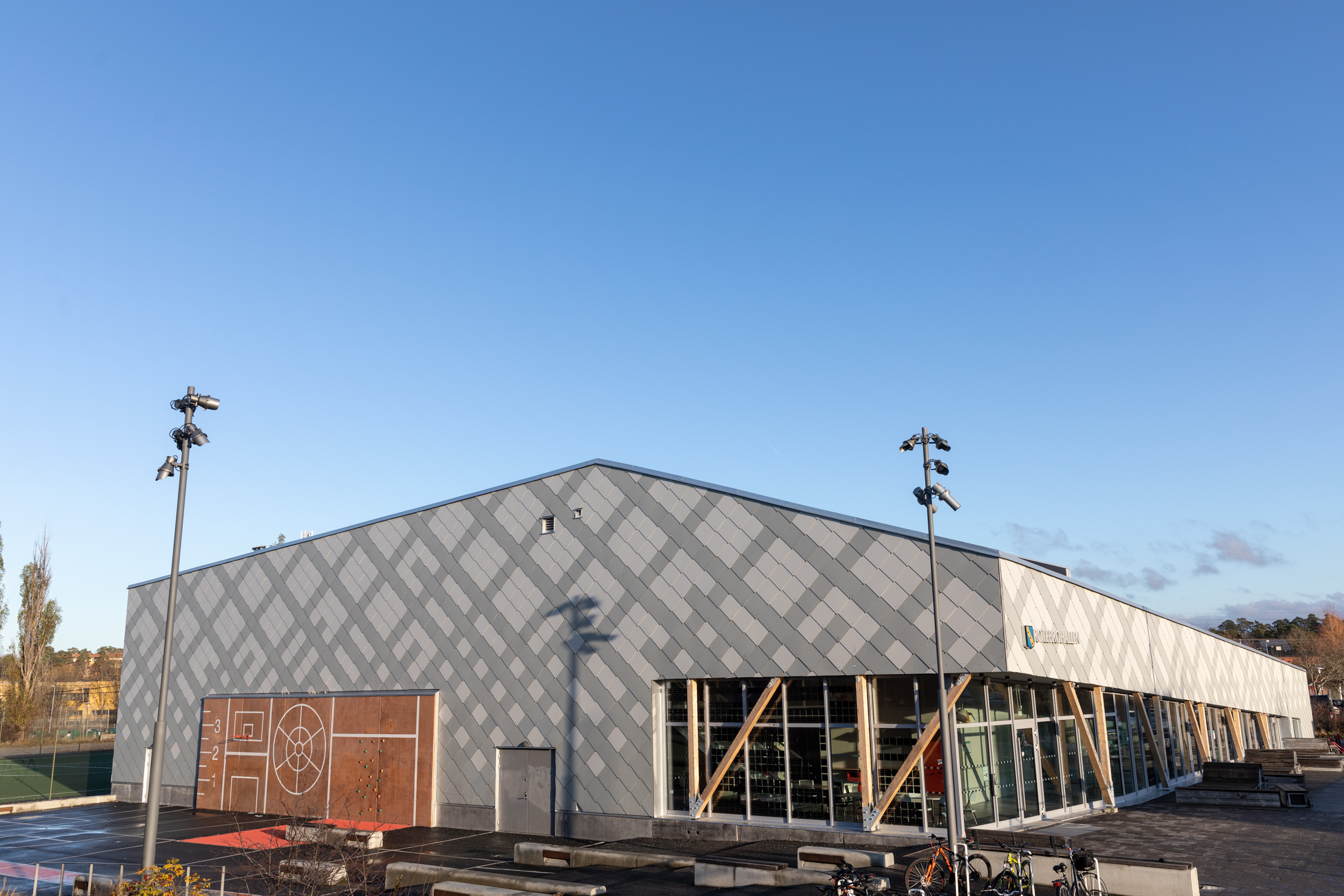 Nya kameror i Rotebro! | Sollentuna Kommunfastigheter